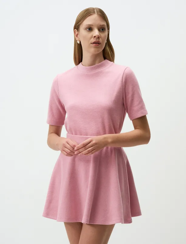 Regular Waist Relaxed Fit Mini Skirt